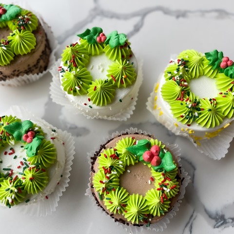 Mini Cakes - Oakmont Bakery