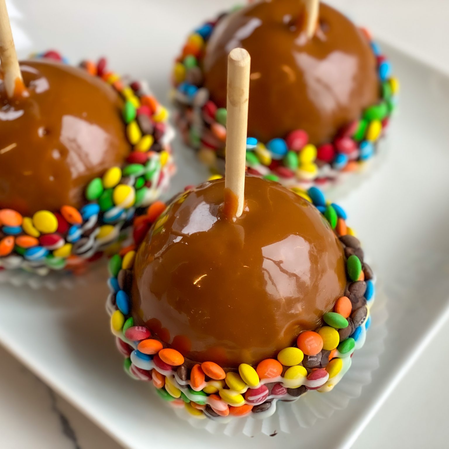 M & MCaramel Apple - Oakmont Bakery