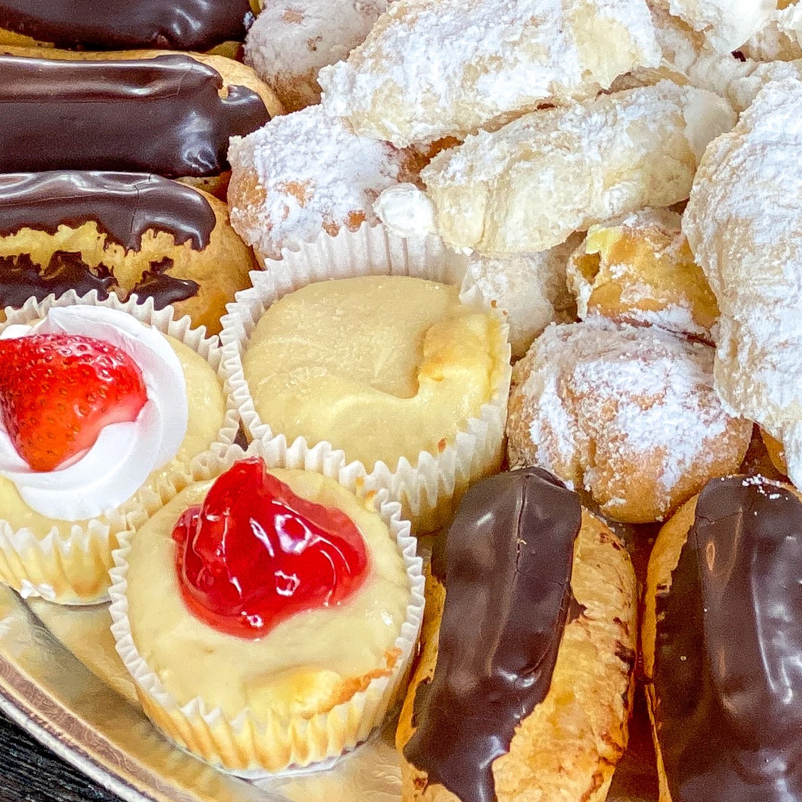 Mini Pastries - Oakmont Bakery