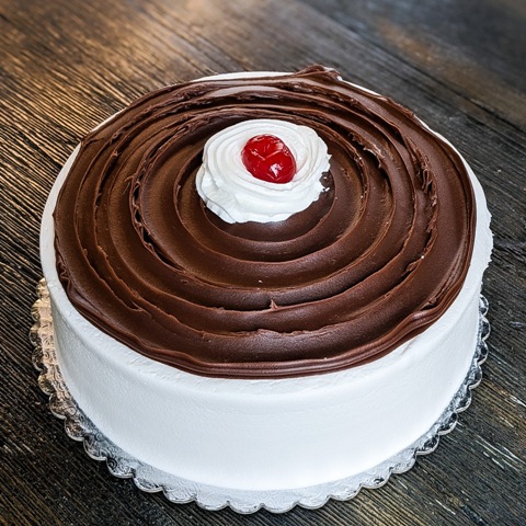 Pittsburgh Cream Torte - Oakmont Bakery