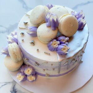 Russian Tips, Drip, & Macarons (Inscription on Board) - We Create ...